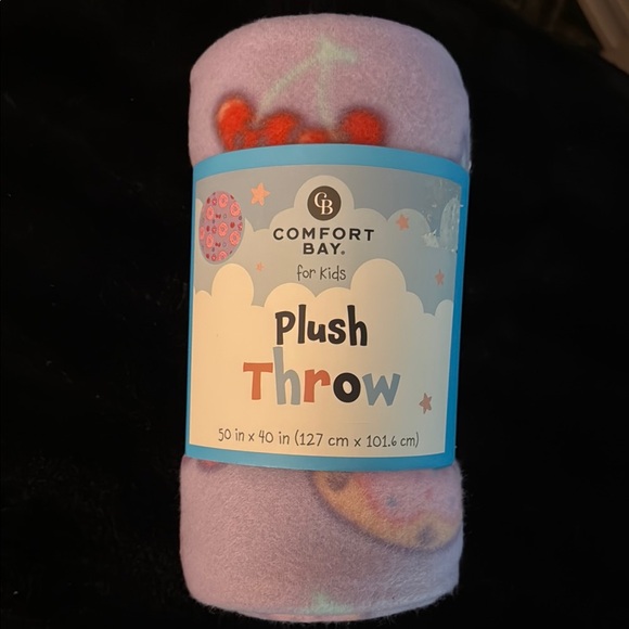 Comfort Bay | Bedding | Comfort Bay Kids Plush Throw | Poshmark